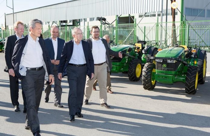 Ο Samuel R. Allen της Deere & Company στην Agrotech