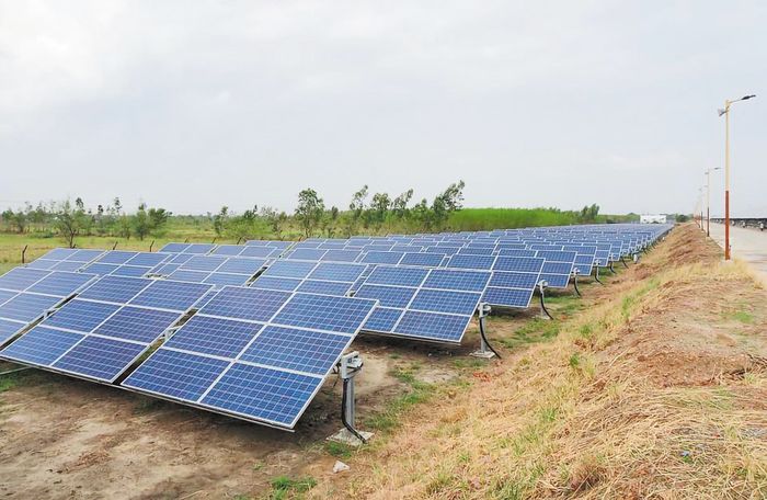 Κατοστάρια φωτοβολταϊκά για net-metering υποσχέθηκε ο Σκρέκας στους αγρότες