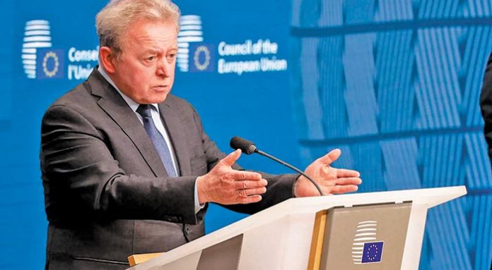 Κομισιόν: Πιέζει λόγω εκλογών να εφαρμοστούν άμεσα οι τροποποιήσεις της ΚΑΠ