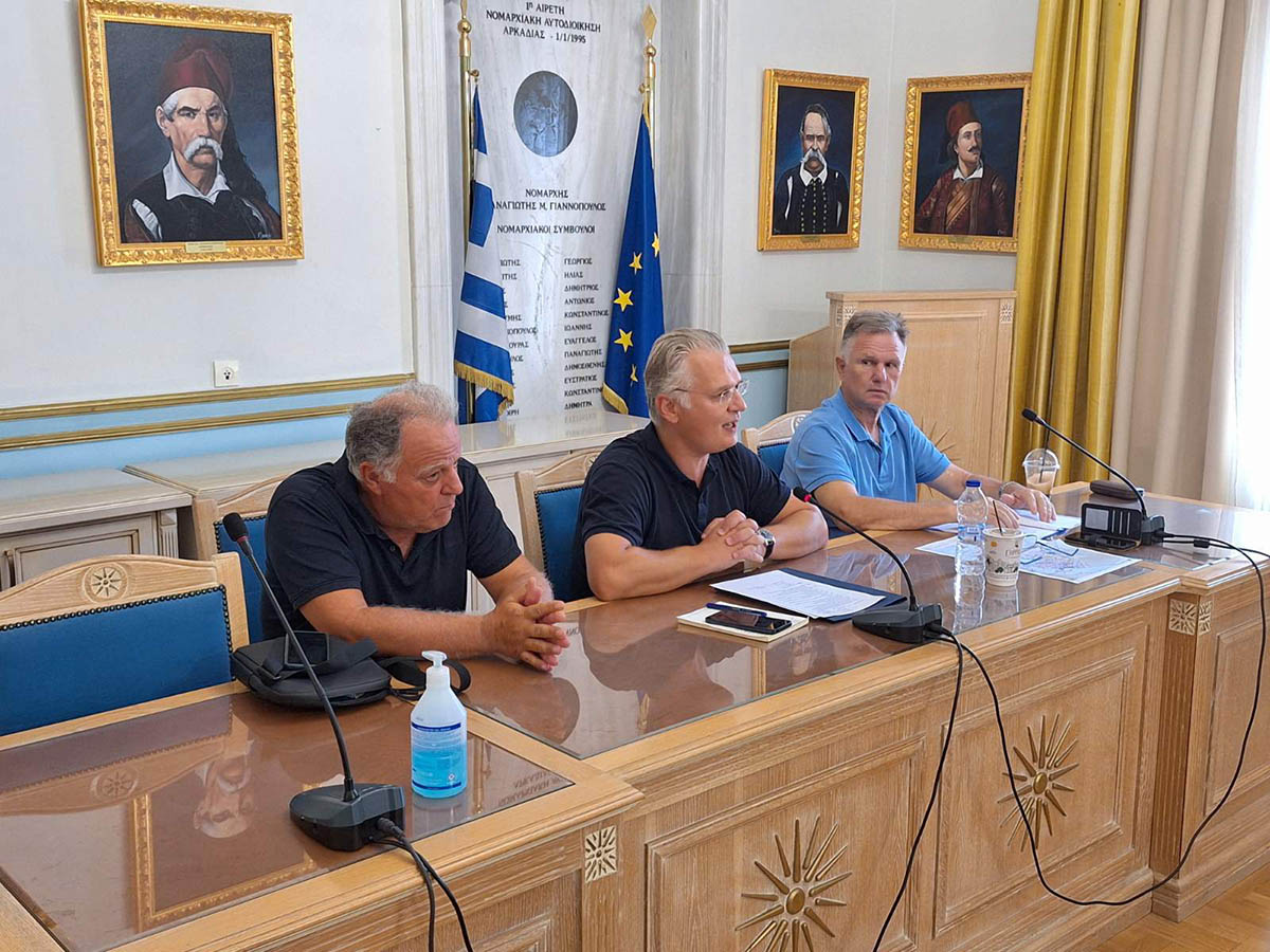 Σύσκεψη στην Περιφέρεια Πελοποννήσου ενόψει της αντιπλημμυρικής περιόδου